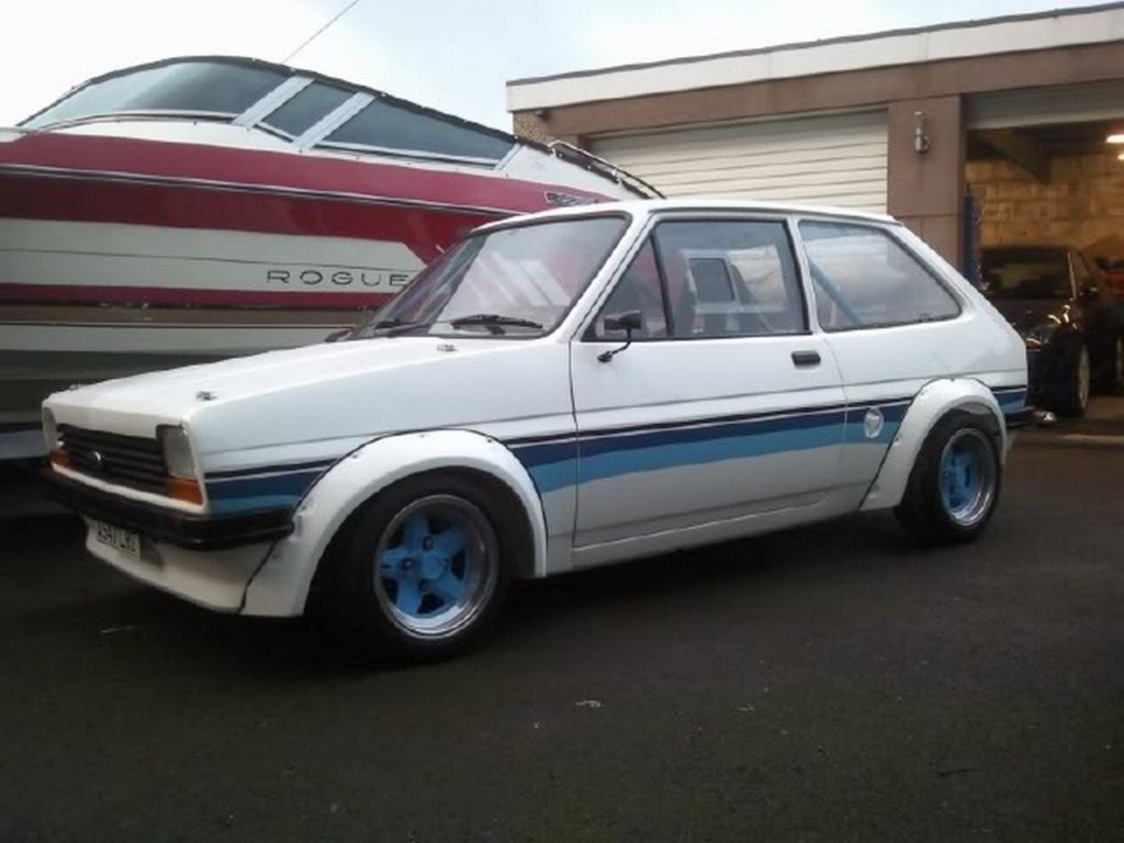 PEUGEOT 106 MK2 MAXI BODY KIT - Classic Performance Parts