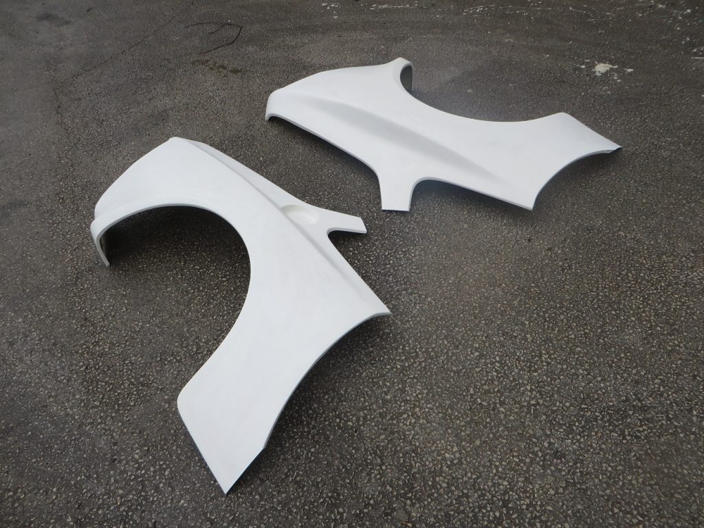 PORSCHE 944 TURBO S2 FIBERGLASS FRONT FENDERS - Classic Performance Parts