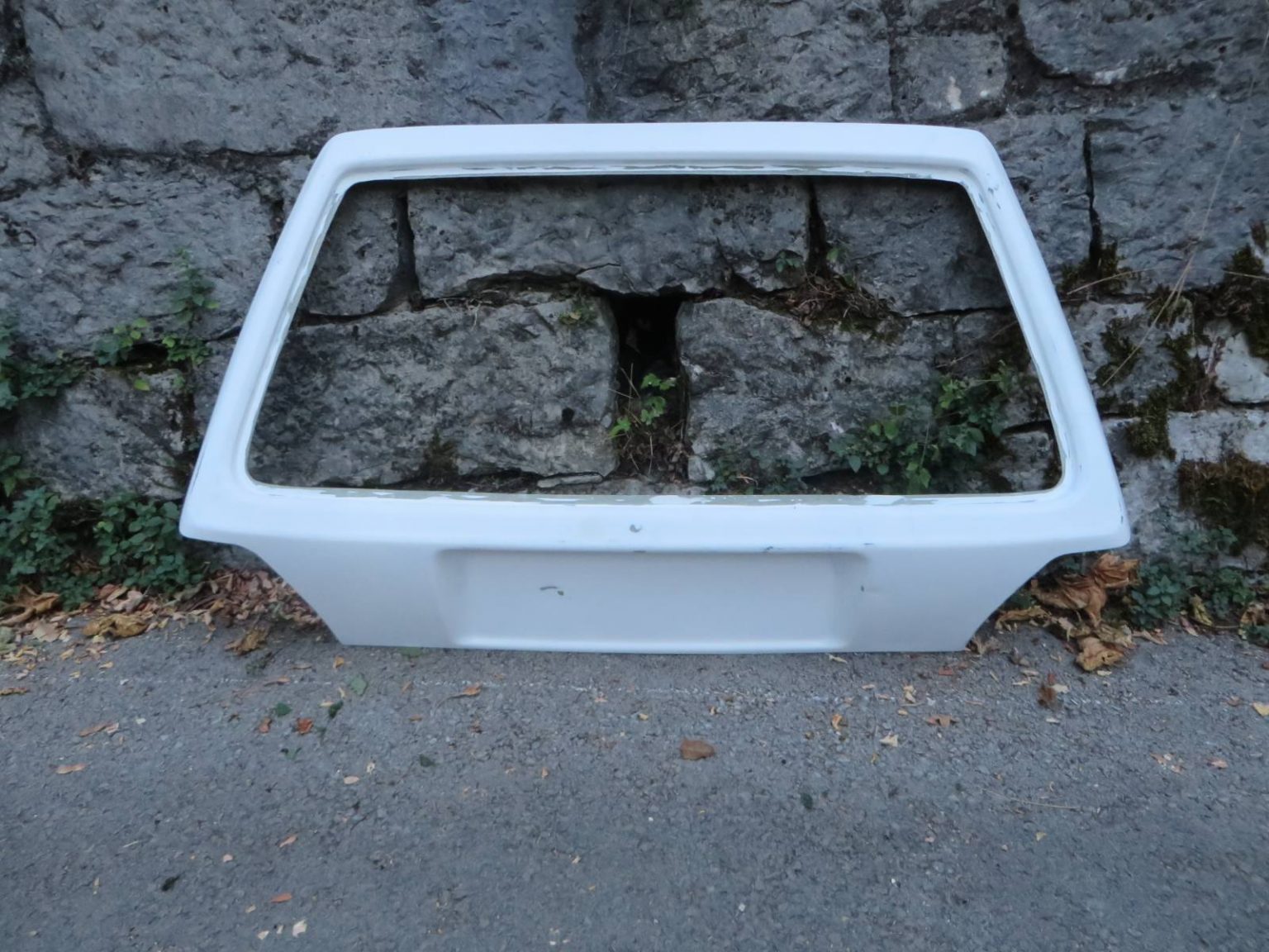 VOLKSWAGEN GOLF MK2 FIBERGLASS REAR TRUNK - Classic Performance Parts