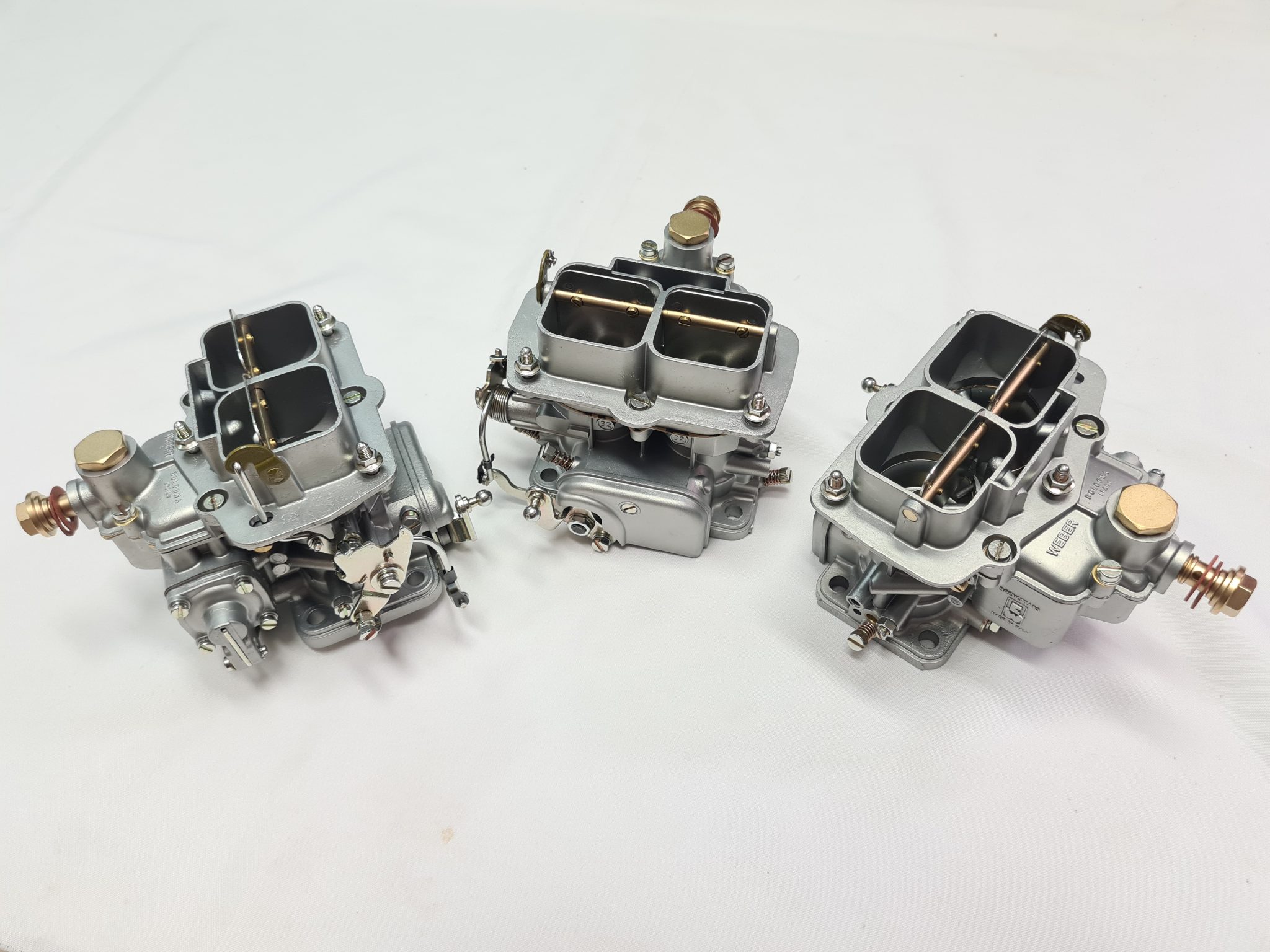 WEBER 40 DFI 5 TRIPLE SET FOR FERRARI 365 GT 2+2 - Classic Performance Parts